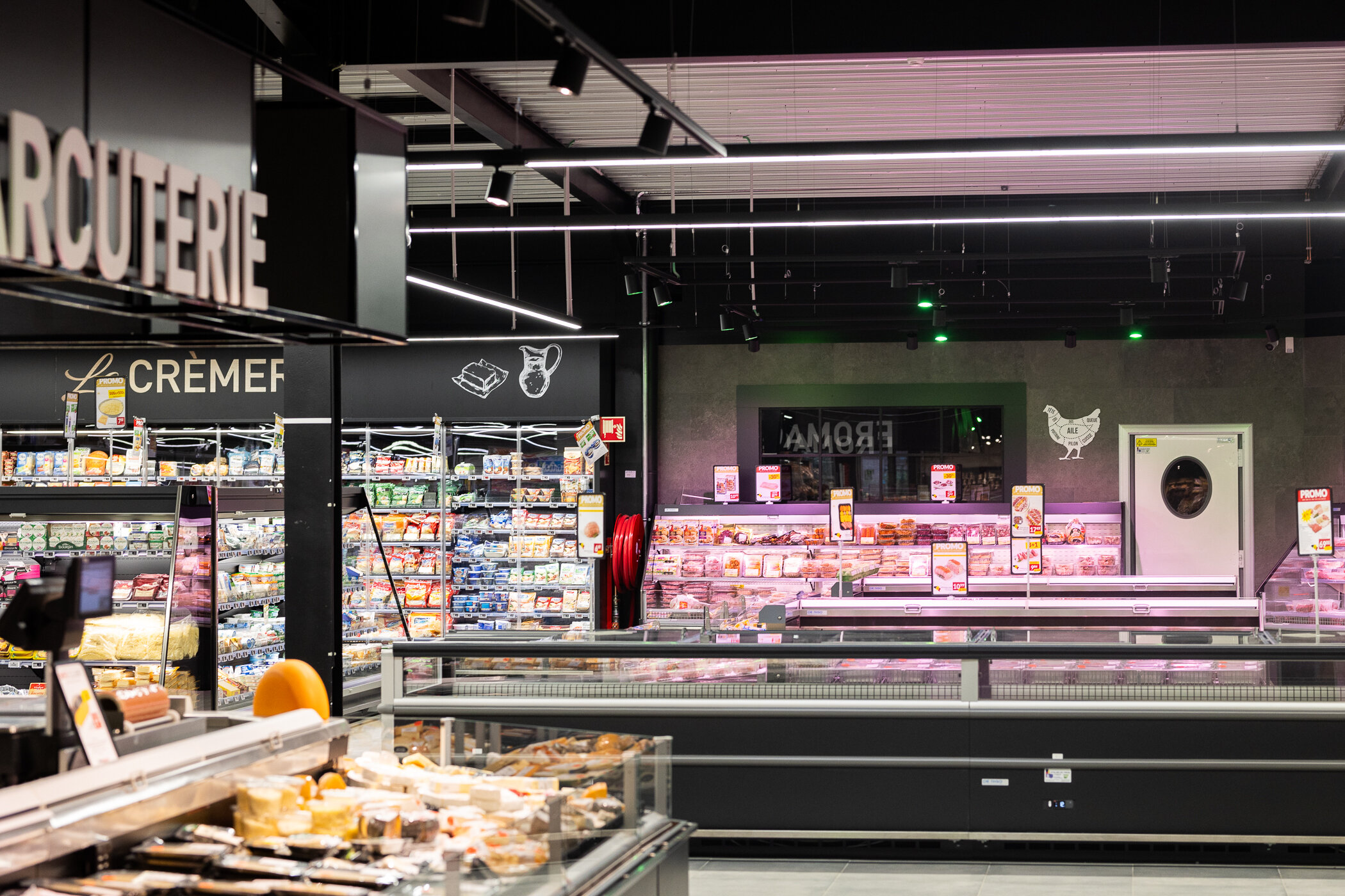 Gerenoveerde supermarkt in Doornik - Buurtsuper